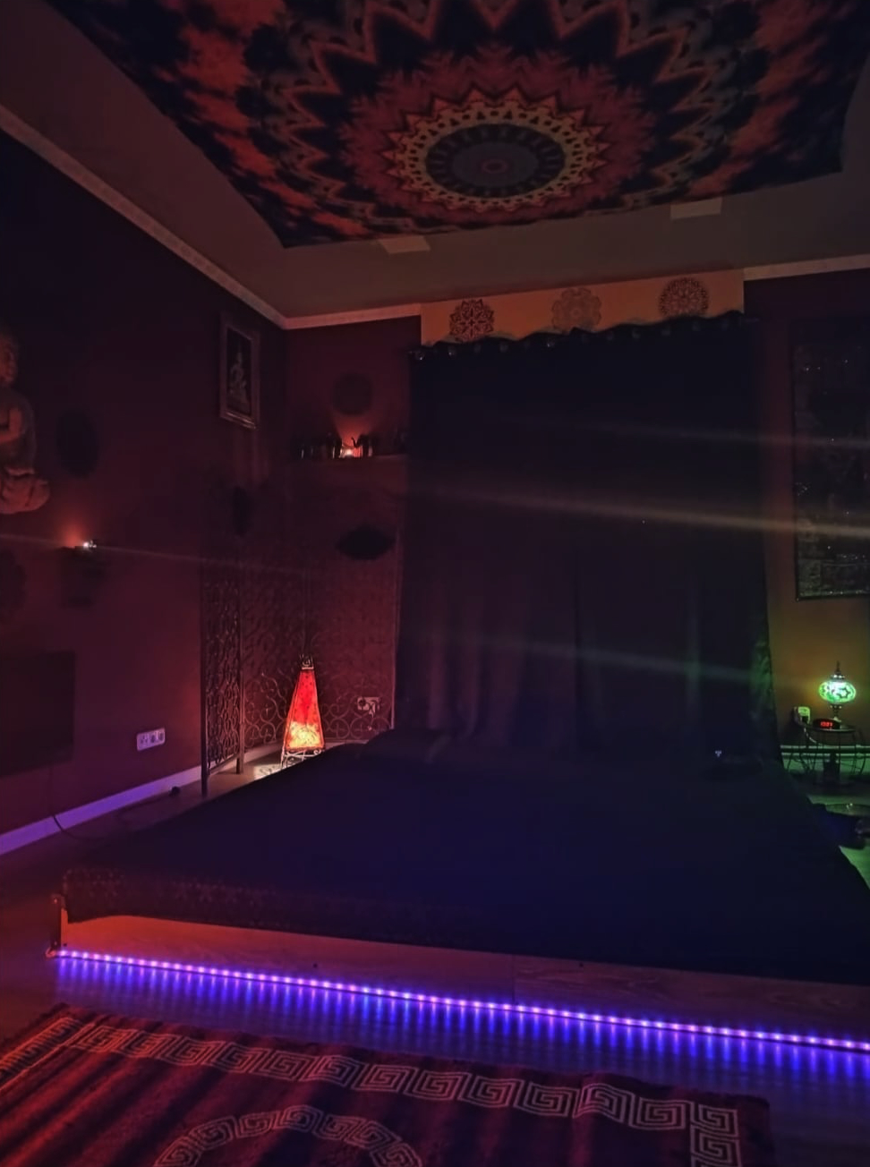 TANTRA ATELIER JAMEEN BILDER